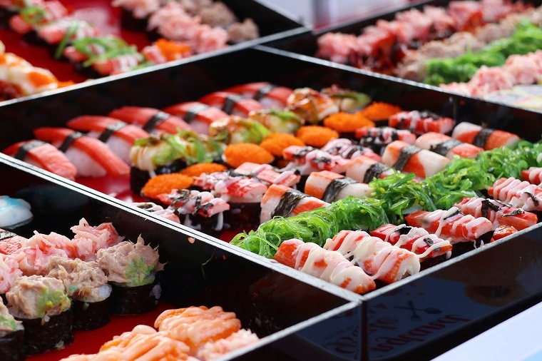 Buffet Livre de Sushi ao Jantar por 9,20€ no Centro Comercial UBBO ...